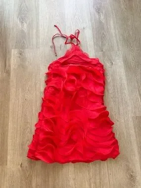 Elliatt | Dresses | Elliatt Yvette Red 3d Floral Applique Tiered Halter ...